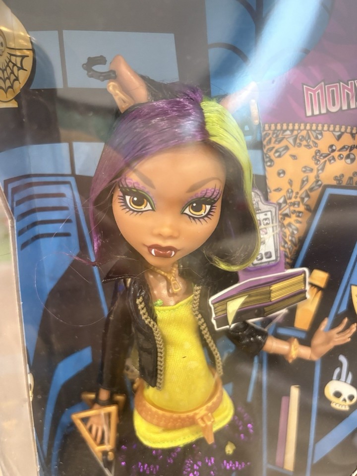 Monster High 2013 SCAREMESTER CLAWDEEN WOLF A New Scare Mester New In ...