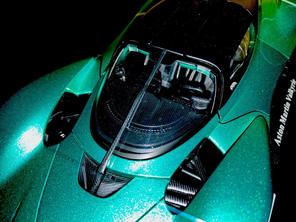 2021 Aston Martin Valkyrie GREEN/TEAL BLACK. One Of A Kind Don’t Miss ...