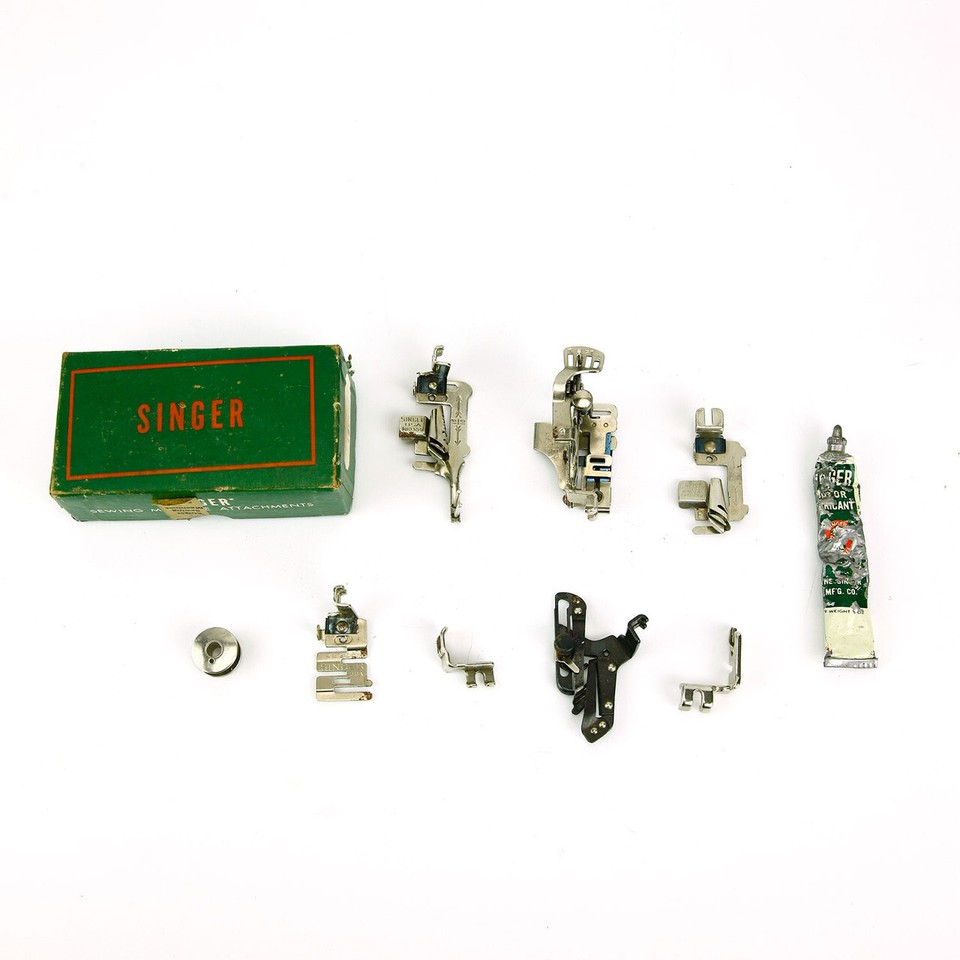 Vintage Singer Sewing Machine Attachments with Box - 7 Parts + Metal ...