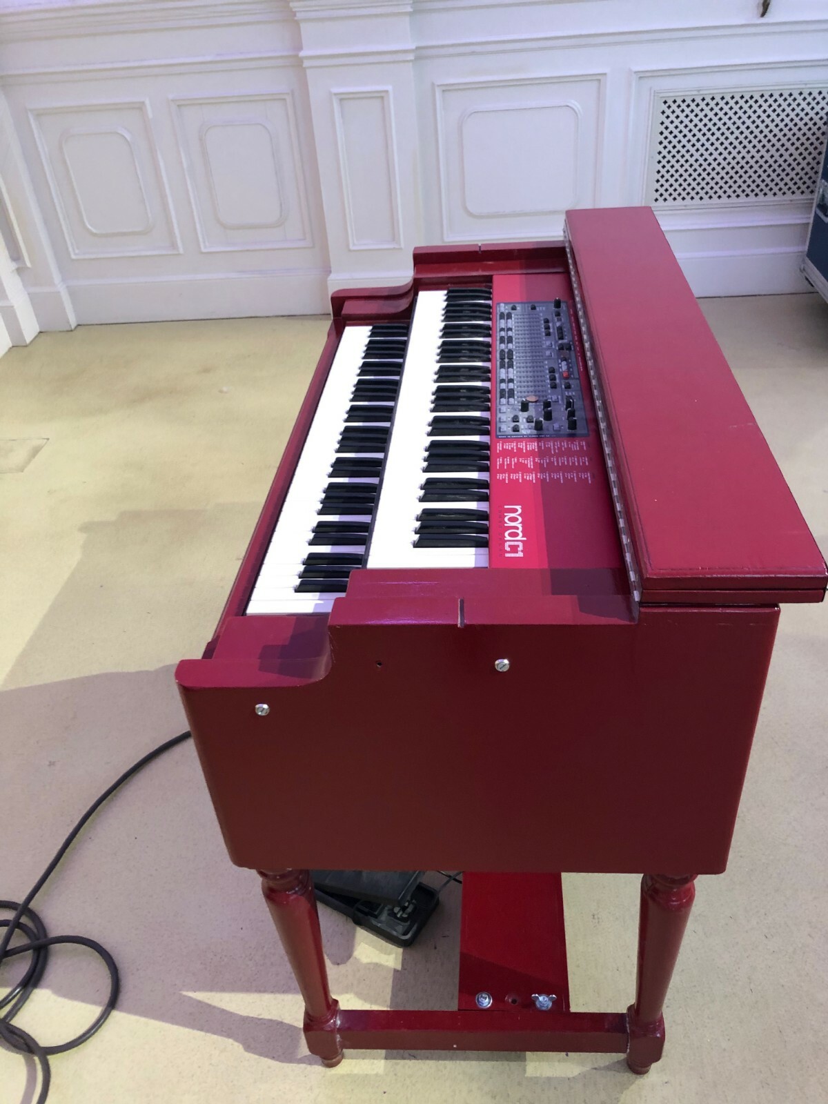 Nord C1 in Hammond Korpus mit Leslie 147 | eBay