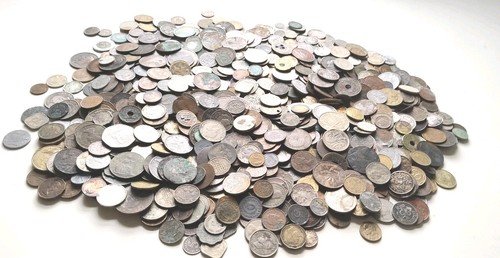 Job Lot Of 4.2kg Old/ Dirty/ Damaged/ Holed/ Rusty English And World ...