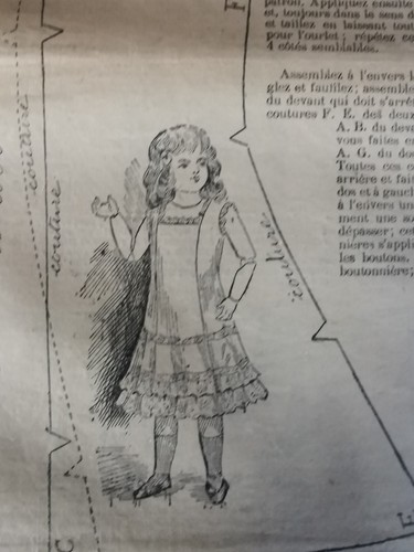 PATRON ORIGINAL REVUE FILLETTE POUPEE FRIQUETTE DE 38cm CACHE JUPON ...