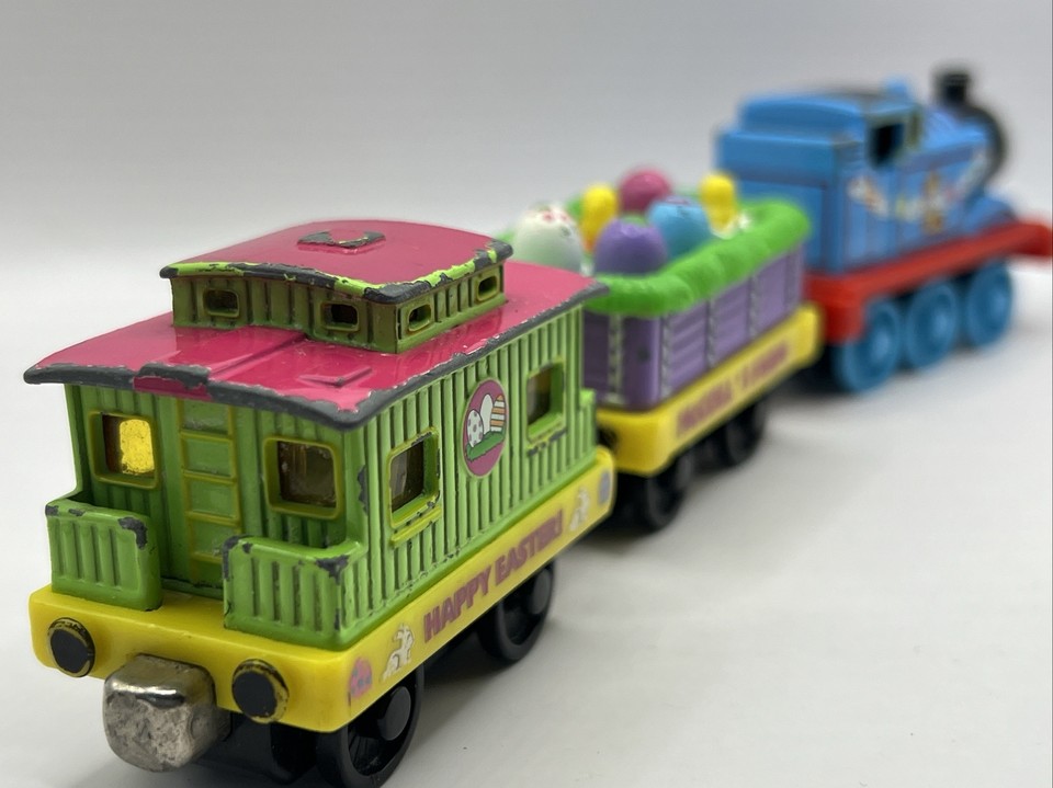 Thomas & Friends Take N Play Along Diecast THOMAS & EASTER TRAIN SET ...