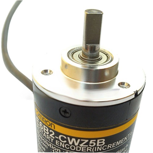 New in Box Omron E6B2-CWZ5B [E6B2CWZ5B] 1024 P/R Rotary Encoder 12 ...