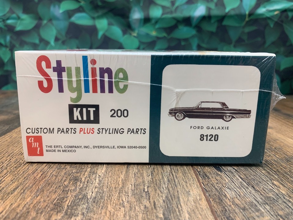 SEALED MODEL KIT AMT STYLINE KIT FORD GALAXIE 1:25 | eBay
