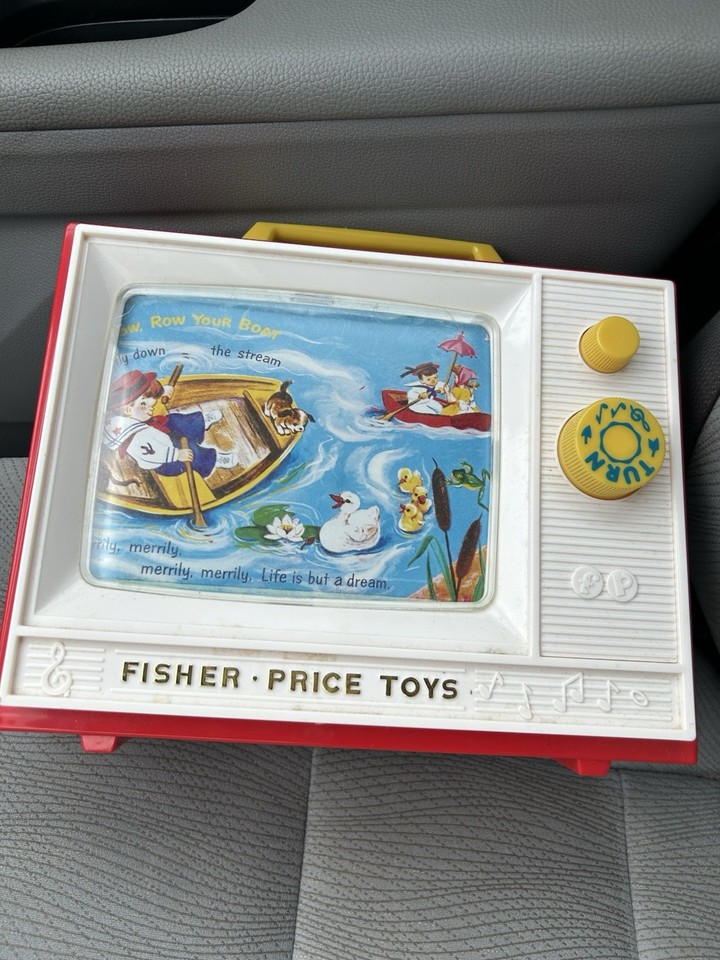 2009 Vintage Style Fisher Price Two Tune TV Basic Fun Giant Screen ...