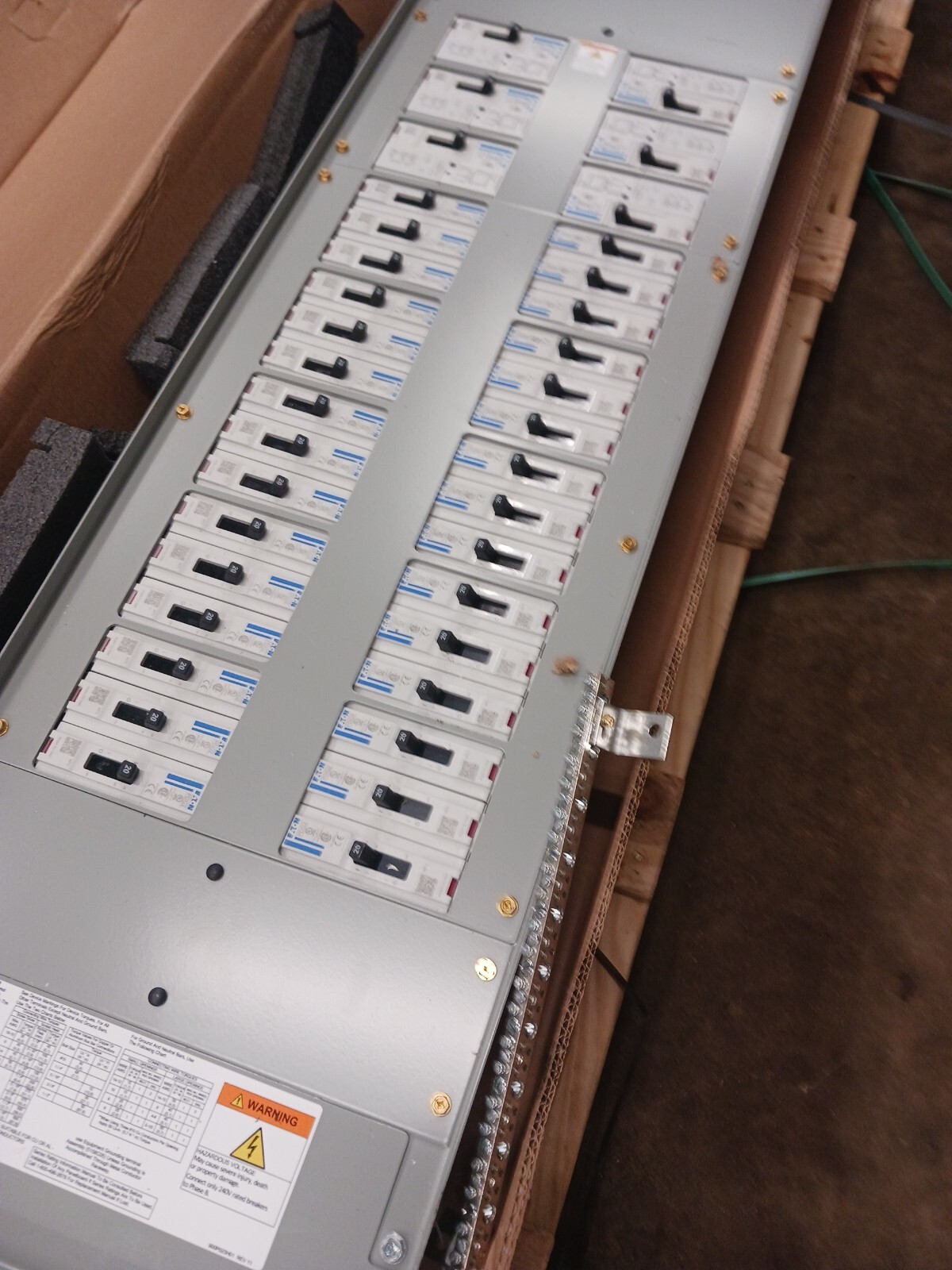 EATON PRL3X 100 AMP 480V /277V Pow-R-Line PANEL BOARD loc Ns | eBay