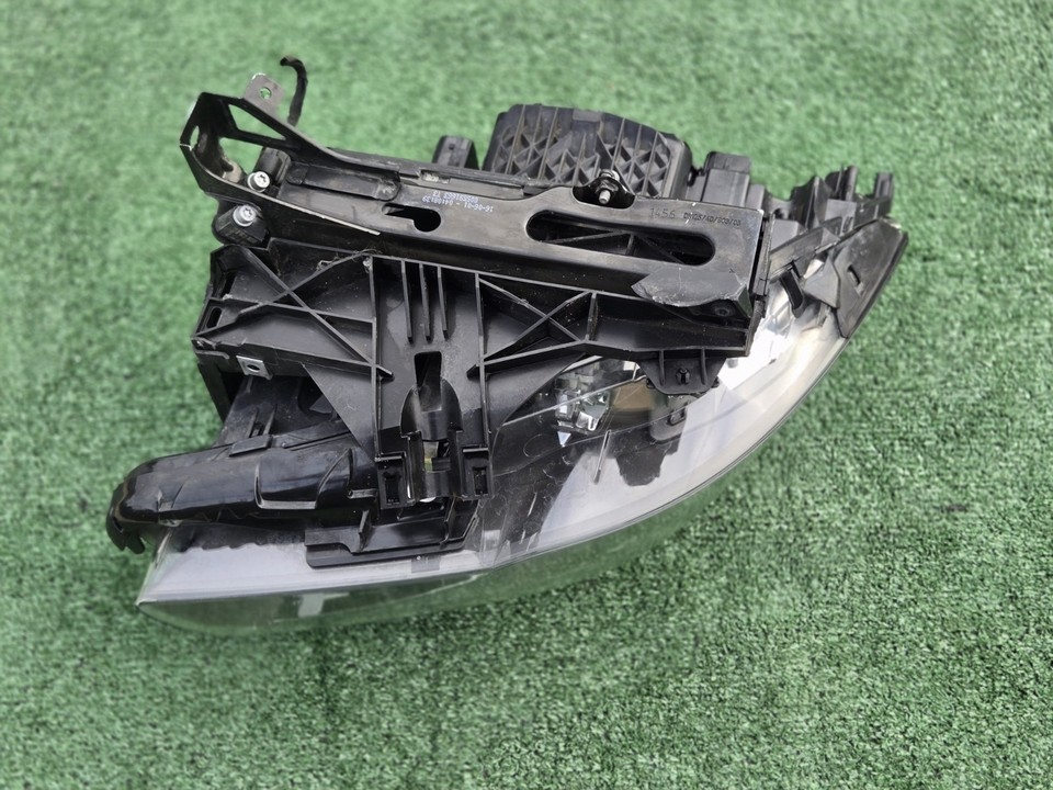 BMW 14-16 F10 Right Passenger Side Bi Xenon Adaptive Headlight Assembly ...
