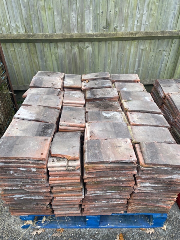 Reclaimed clay continuous nib roof tiles £0.31 each Approx 2300 BARGAIN ...