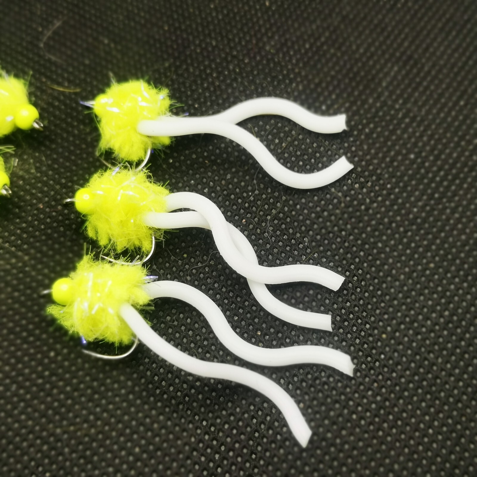 6 X Gin and Tonic Squirmy Worm Blob Size 10 Barbless Hot Head Trout ...