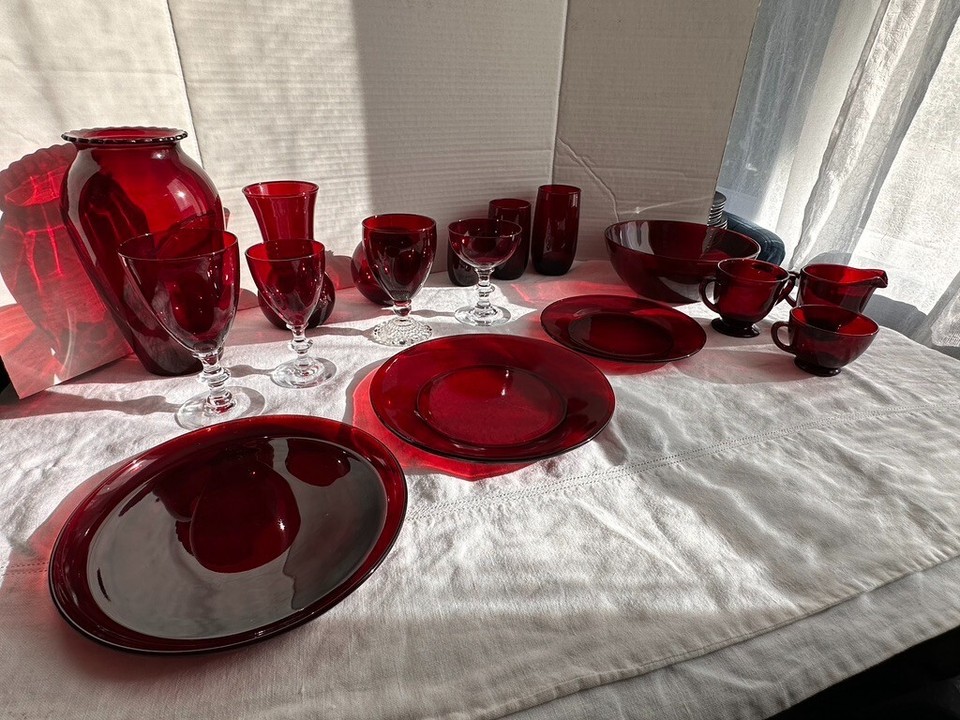 VINTAGE, 1930'S RUBY RED DEPRESSION GLASS ANCHOR HOCKING SIDE PLATES ...