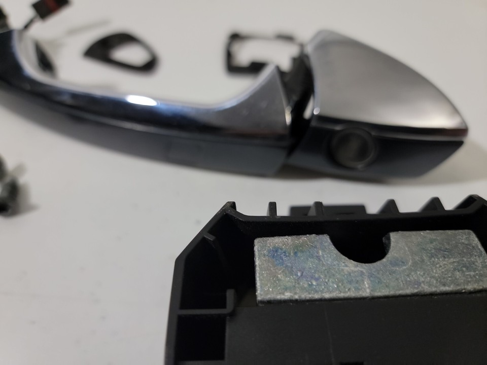 MERCEDES E250 FRONT LEFT DRIVER KEYLESS DOOR HANDLE OEM 2047602434 | eBay