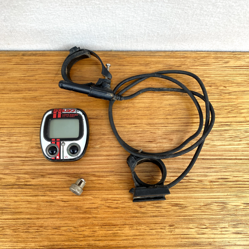 Cateye Enduro CC-ST250 Bike Computer Wired Cycling Speedometer ...