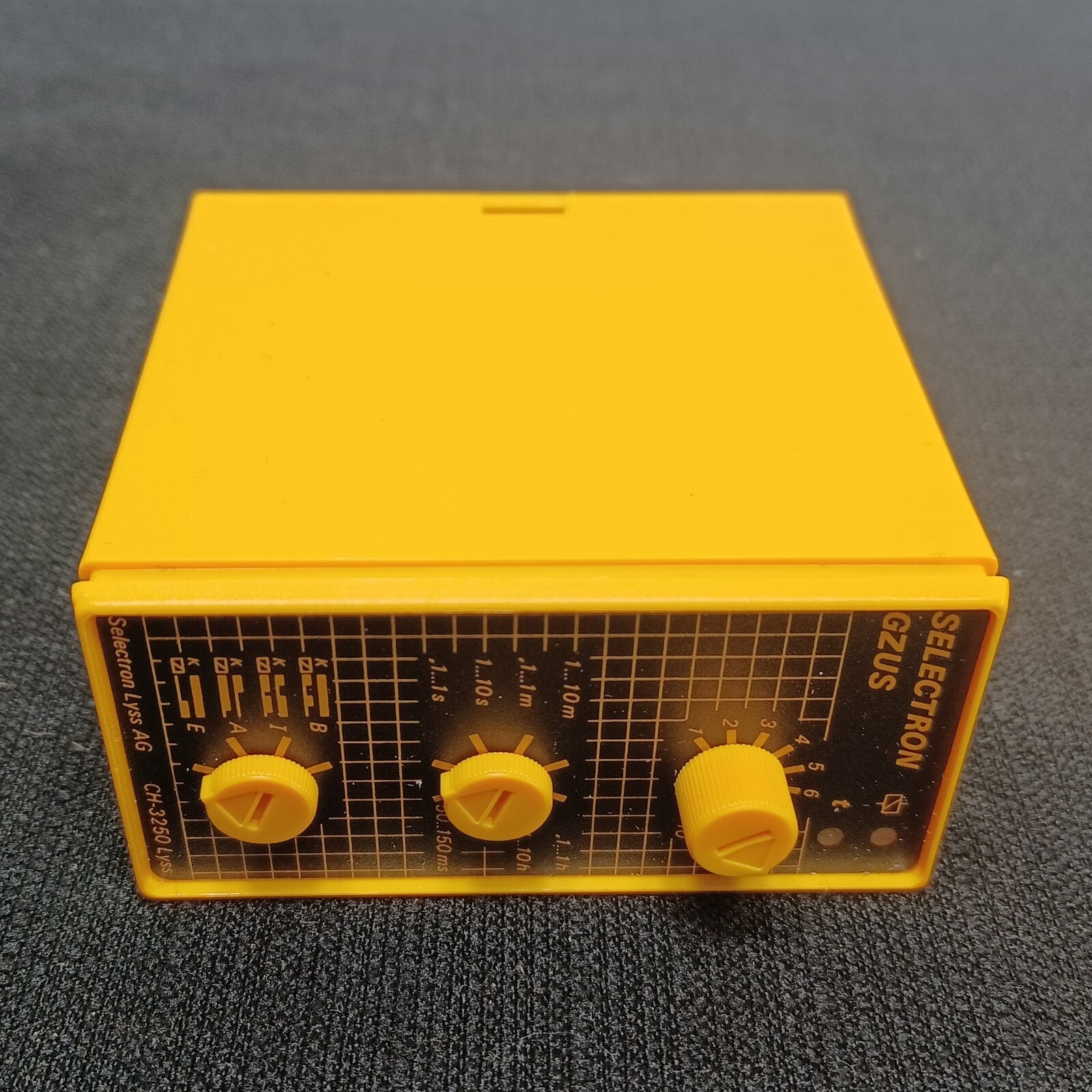 Selectron Lyss AG CH-3250 Lyss GZUS 30 Relay | eBay