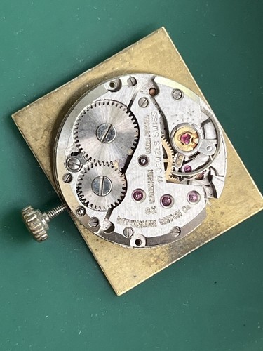 GOOD BALANCE Wittnauer 8K Watch Movement 17j With Dial Hands And Crown ...