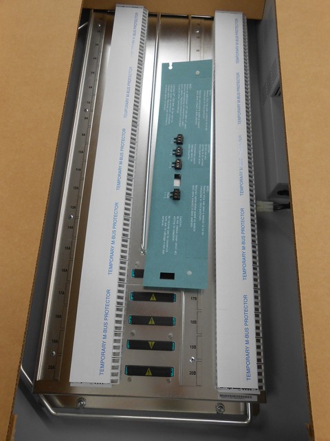 SIEMENS MBC-40 545-142B MODULAR BUILDING CONTROLLER & 545-142A STYLED ...
