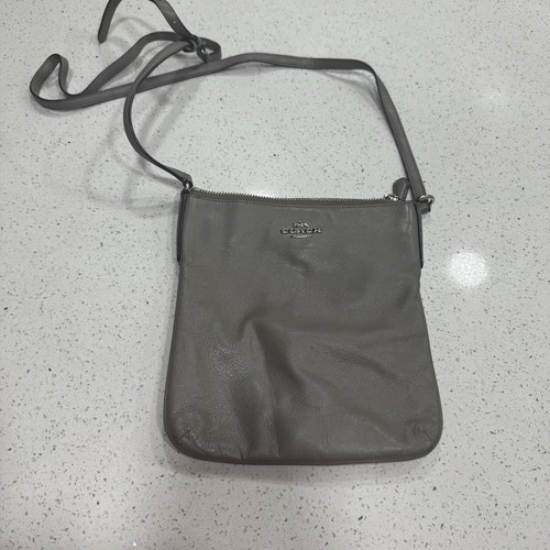 COACH Kitt Crossgrain Pebbled Leather Messenger Small Crossbody Bag ...