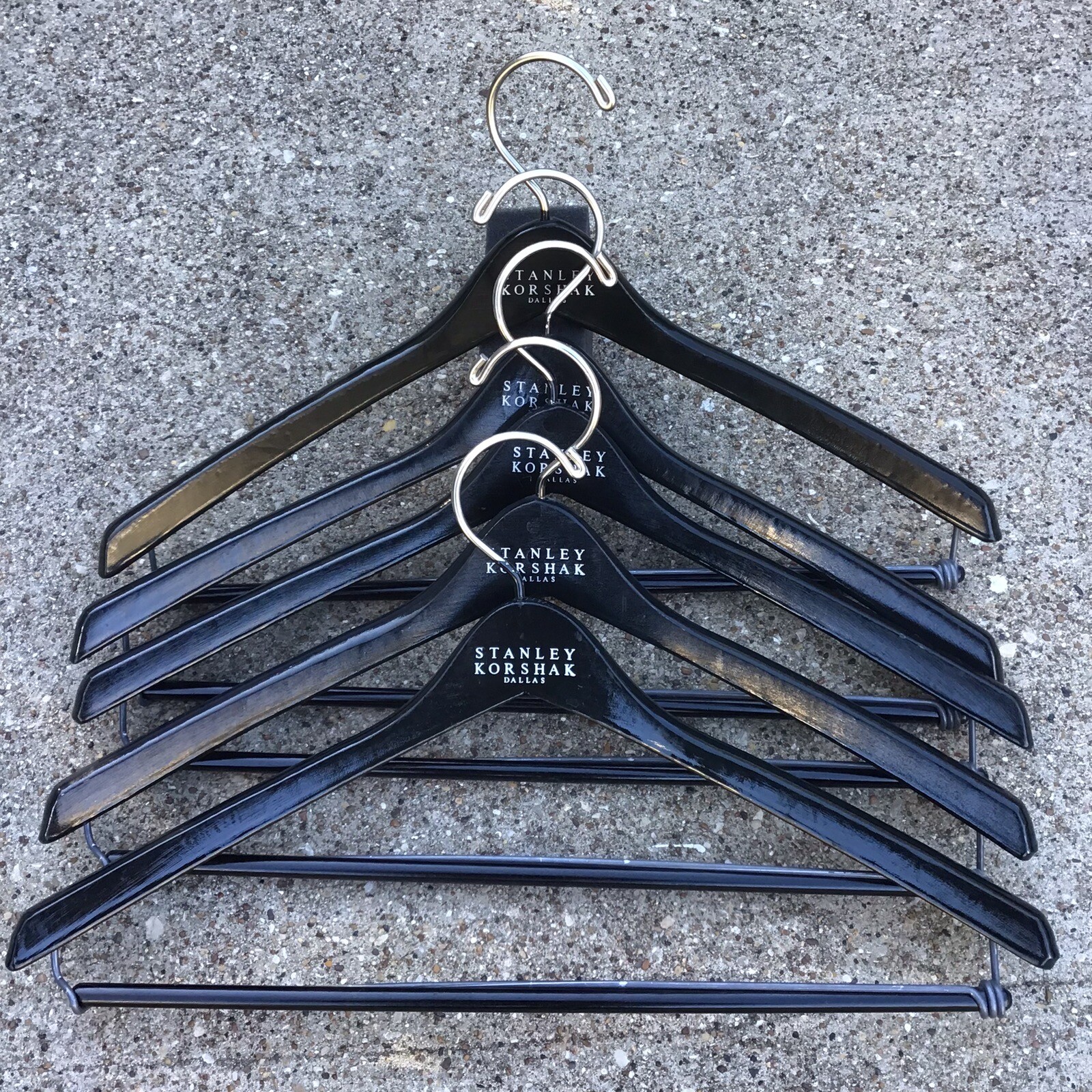 STANLEY KORSHAK Wood Hangers LOT of 5 In Excellent Co… - Gem