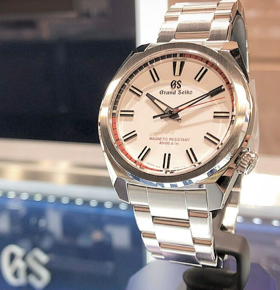 GRAND SEIKO SBGX341 Sport Collection 40MM BOX AND PAPERS NEW | eBay