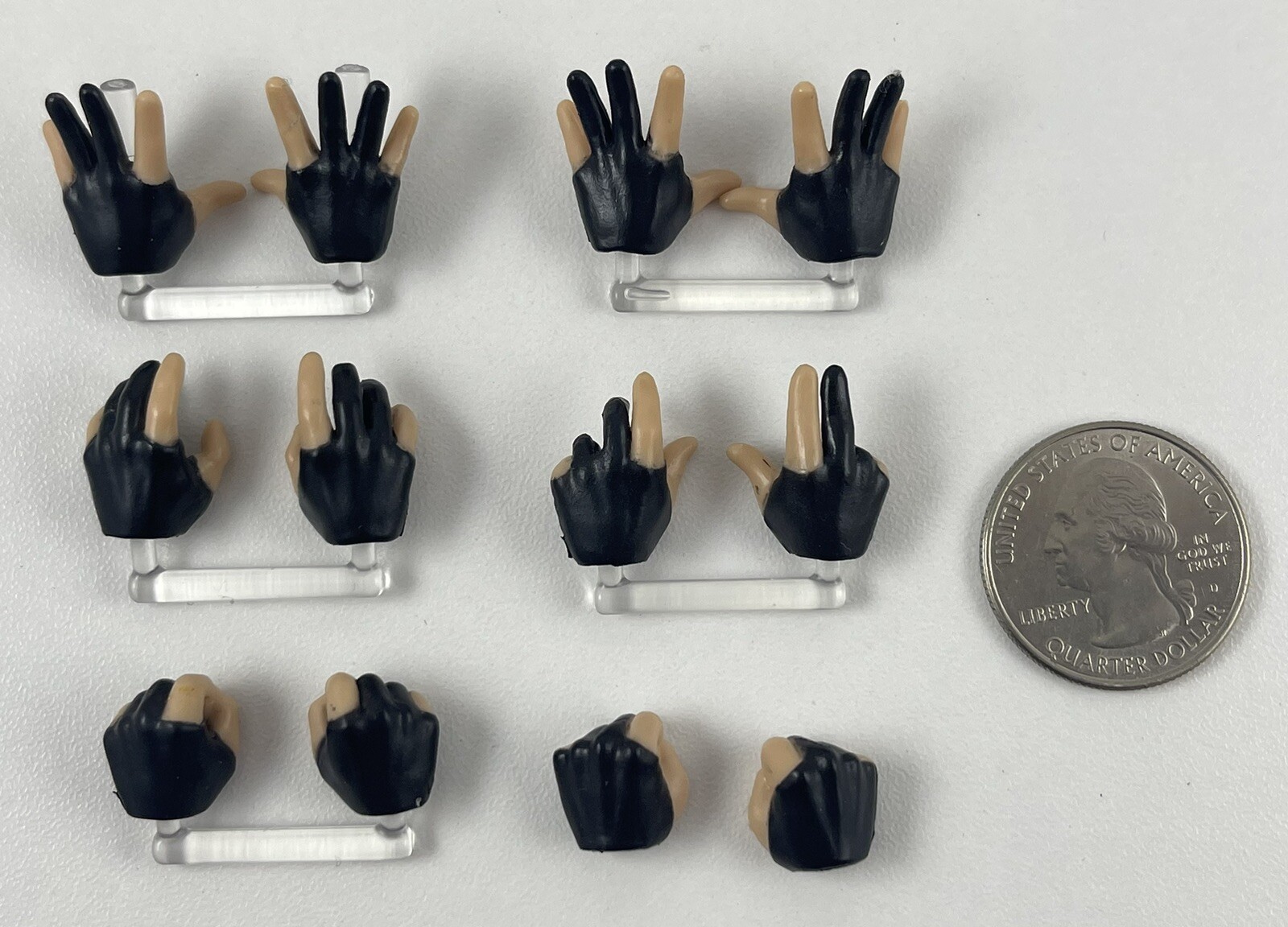 MAFEX Marvel X-Men GAMBIT HANDS SET 1/12 Figure Custom Fodder Part