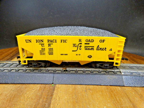 Life-Like HO Scale 35' Union Pacific U.P. 32100 Model Railroad Train ...