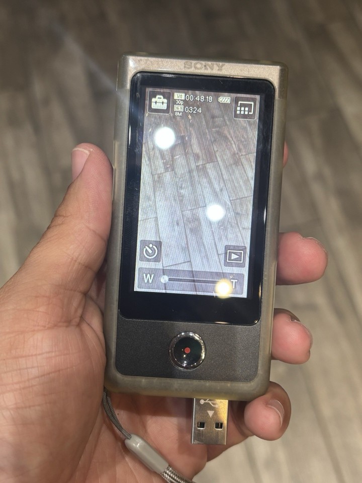 Sony Bloggie Camera MHS-FS2 Camcorder 4GB Dual Screen Black Tested ...