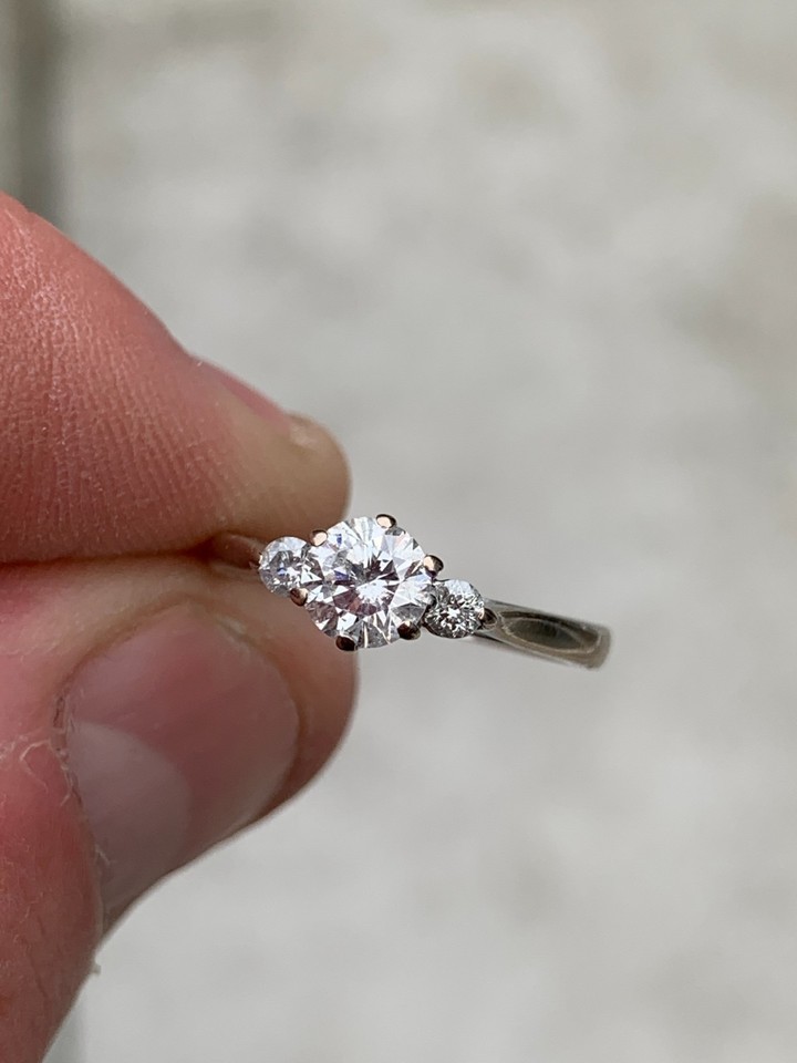 18ct gold diamond 60 point 3 stone ring 2.4 grams | eBay