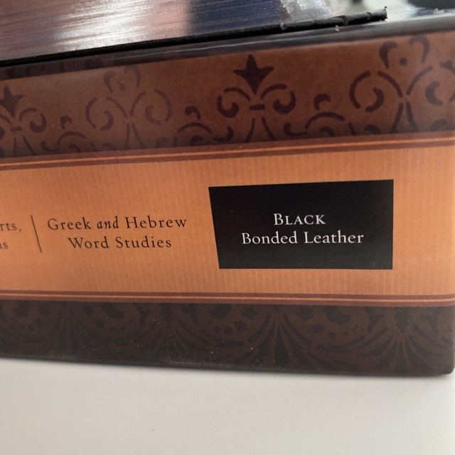 HCSB Study Bible, Black Bonded Leather by The HCSB Translation Team ...