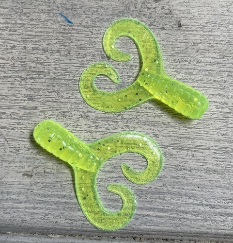 1” Inch Twin Double Tail Grub Color Chartreuse Silver Glitter Lot Of 40 ...