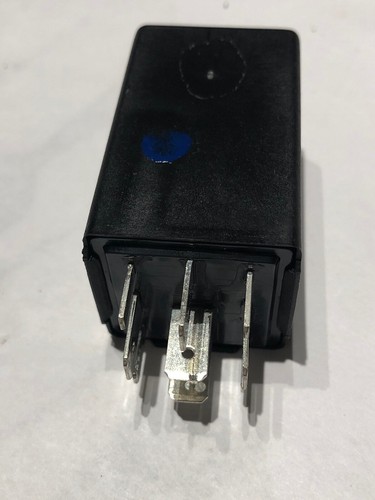 1999-2000 Jeep Cherokee, Caravan Turn Signal Flasher Relay Module ...