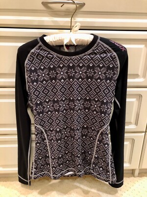 Swix Winter Baselayer Black with Gray and White Geometric Snowflakes ...