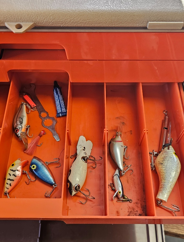 Vintage Flambeau 2275 Adventurer Tackle Box Loaded with lots of LURES ...