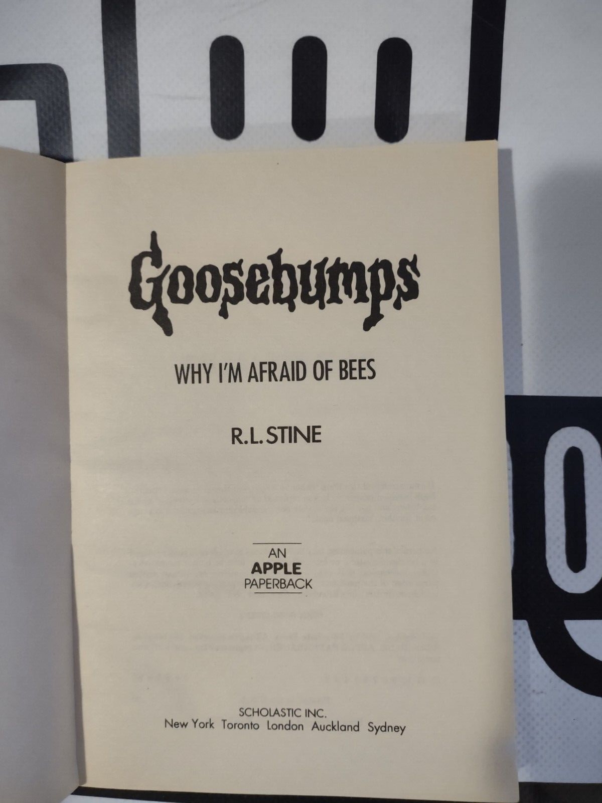 Goosebumps #17: Why I'm Afraid of Bees by R. L. Stine 1994 Paperback ...