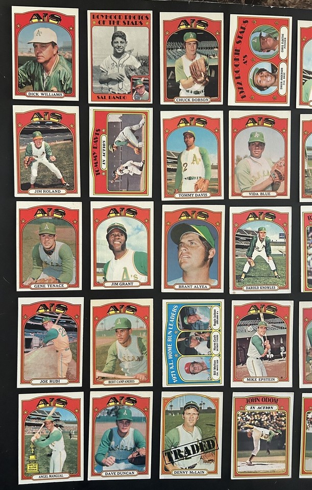 1972 Topps OAKLAND A's TEAM Lot of 30 REGGIE JACKSON McLain HUNTER Rudi ...