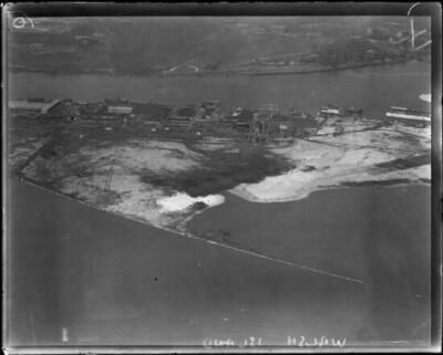 Aerial view Walsh Island state dockyard & engineering works, Newcas ...