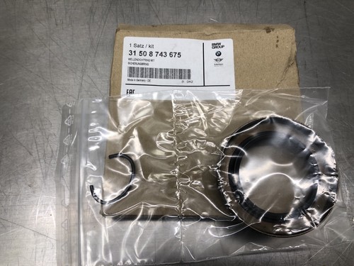 GENUINE BMW 31508743675 F25 X5 E70 X6 E71 DIFF SEAL OUT PUT SHAFT Fits ...