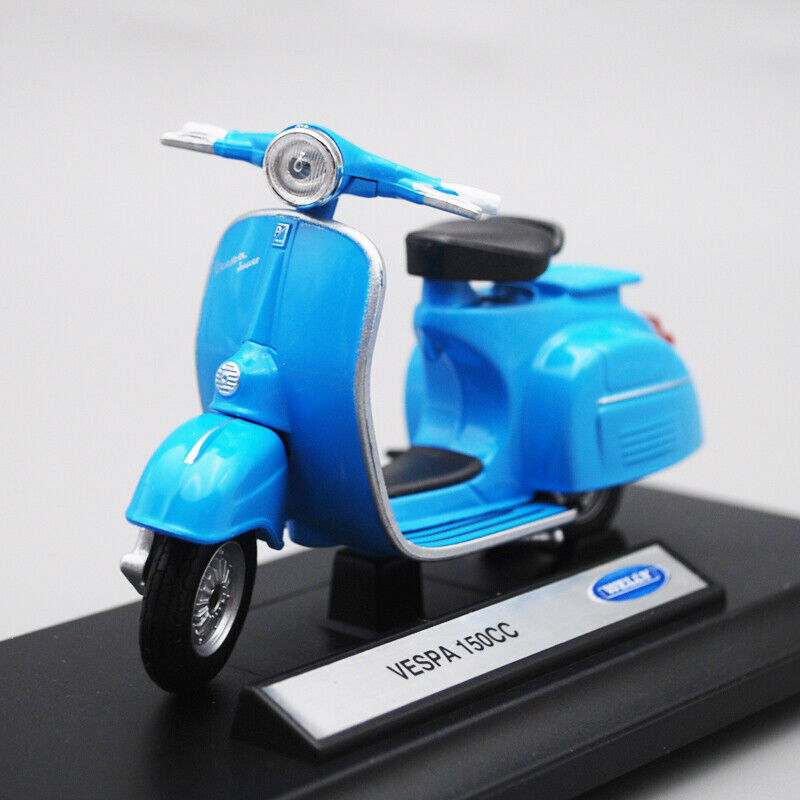 Mini Moped Vespa 150 1957 Silver 1:18 Scale Diecast Model Vespa Scooter