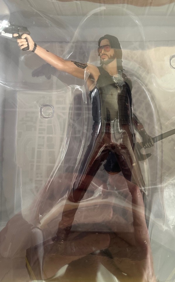 NEW - DarkHorse - Cyberpunk: Johnny Silverhand Figure / Statue ...