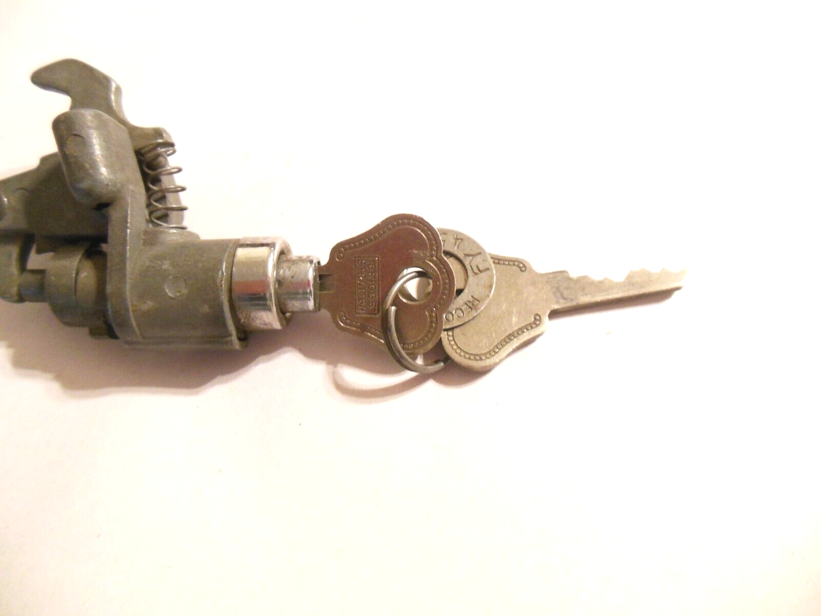 1942 - 1948 Ford Glove Box Lock with Two Briggs & Straton Keys & Number ...