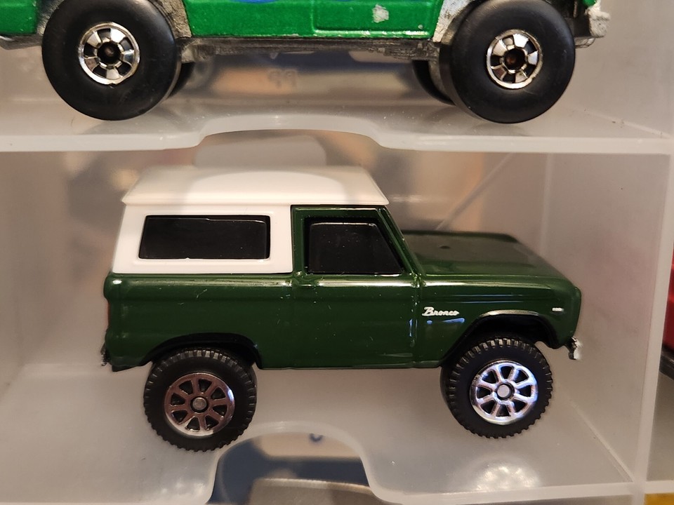 hot wheels & matchbox (case #60) FORD TRUCKS f-150 f-100 bronco ...