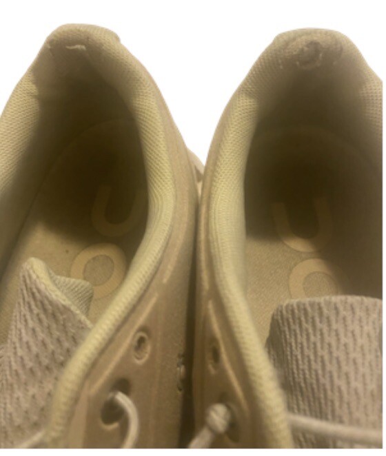 ON RUNNING CLOUD Women’s Sand/Mocha Running Sneakers..Size:8 | eBay