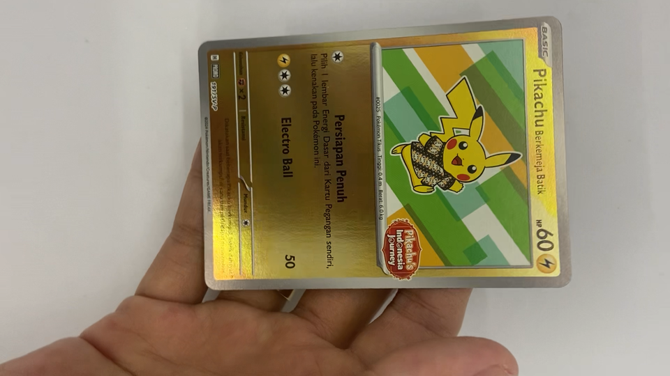 Special Pokemon TCG Indonesia Pikachu Berkemeja Batik Reverse Holo 191 ...