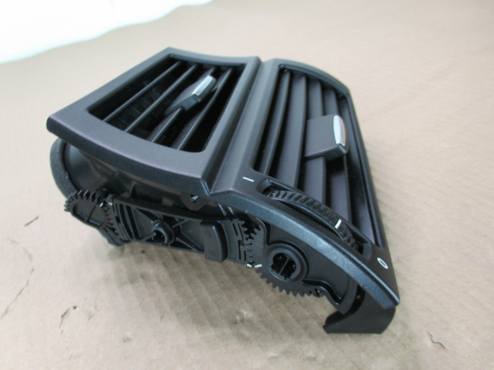 Right Passenger Side Fresh Air Vent Grille BMW OEM E71 E70 X6 X5 ...