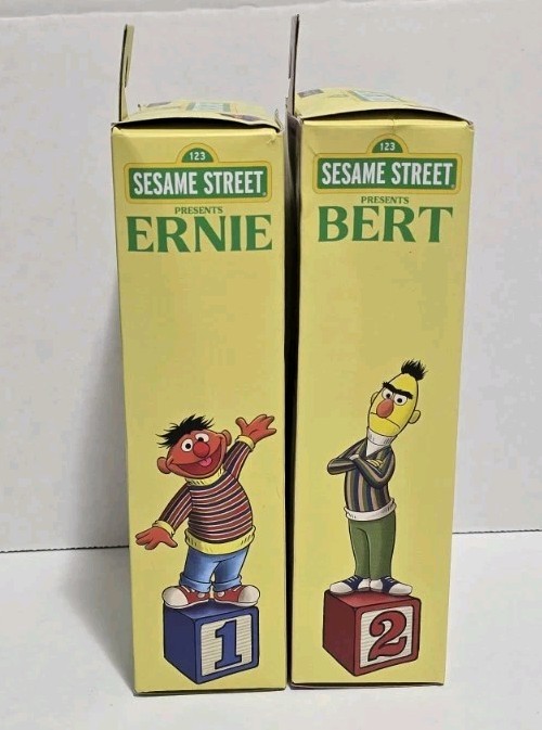 NECA Sesame Street Presents BERT & ERNIE Featuring Letter C A 7" Figure ...