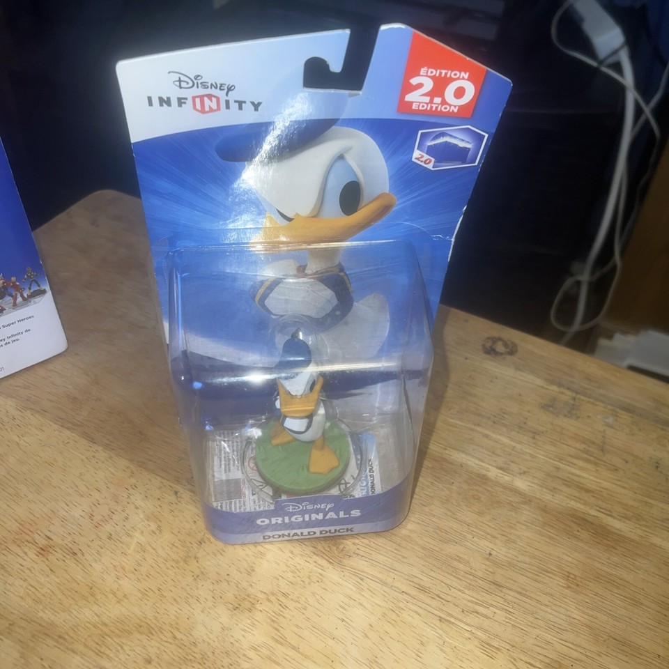Disney Infinity - Hawkeye - Marvel Super Heroes & Donal D Duck Set- NEW ...