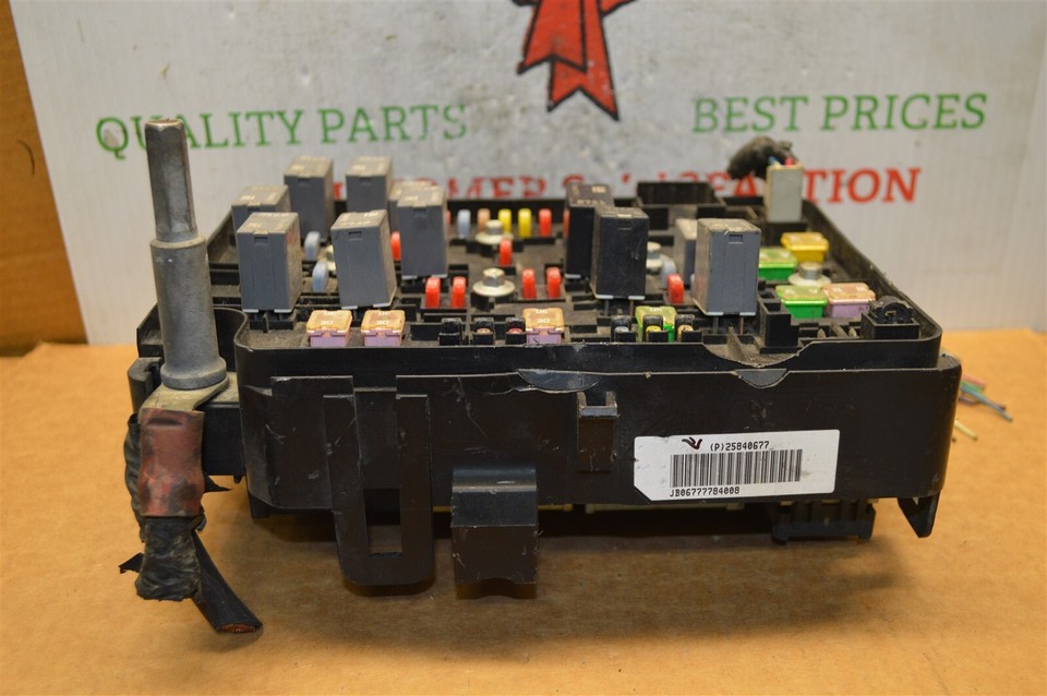 Chevrolet Cobalt Fuse Box Junction OEM 25840677 Module 51-11D2 | eBay