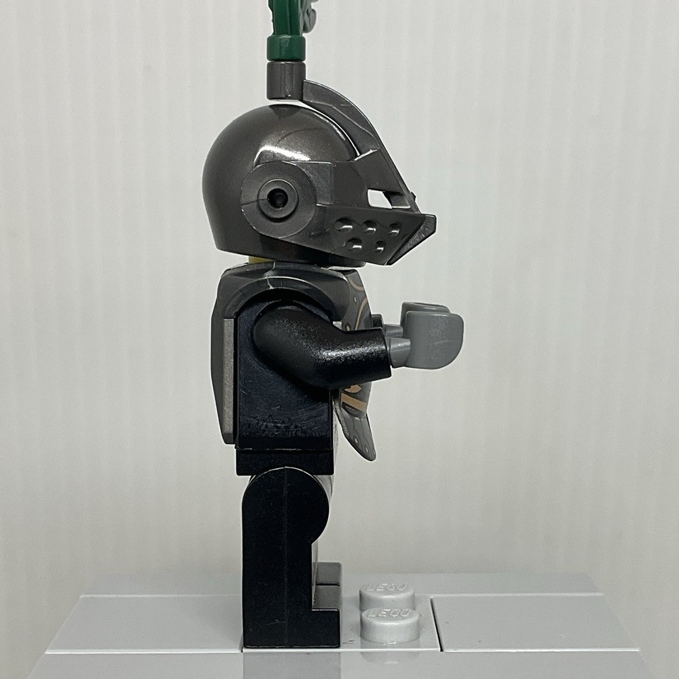 LEGO Castle Kingdoms cas495 Dragon Knight Armor Beard Minifigure 7187 ...