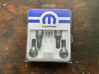 Jeep Cherokee Mopar wheel lock set 82212978AB | eBay