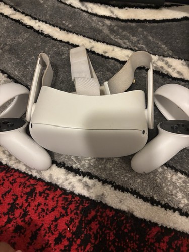 Oculus Quest 2 VR Headset missing one piece | eBay