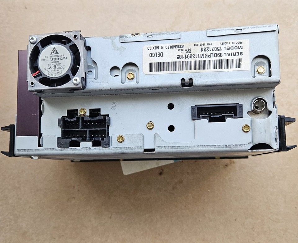 95-02 GMC Yukon Sierra Chevy Silverado Tahoe Radio CD Player 15071234 ...